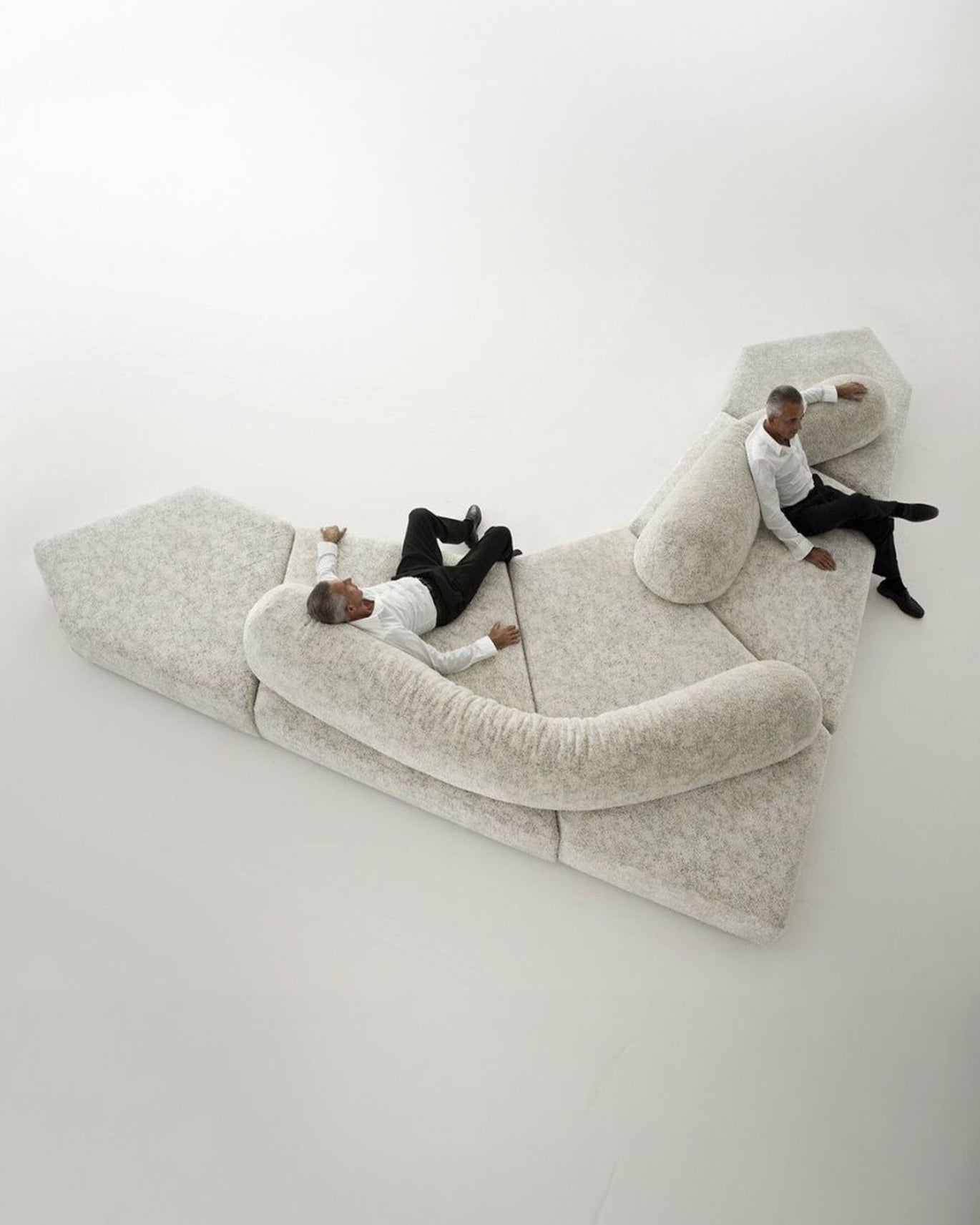 Moon Table – Illuminated Alabaster Design by Edra – Maison SIA