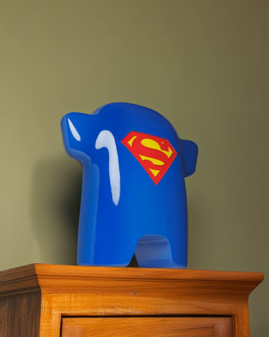 Exclusive Snoopy Crown Sculpture in Matt Black & Chromed Gold - Limited ...